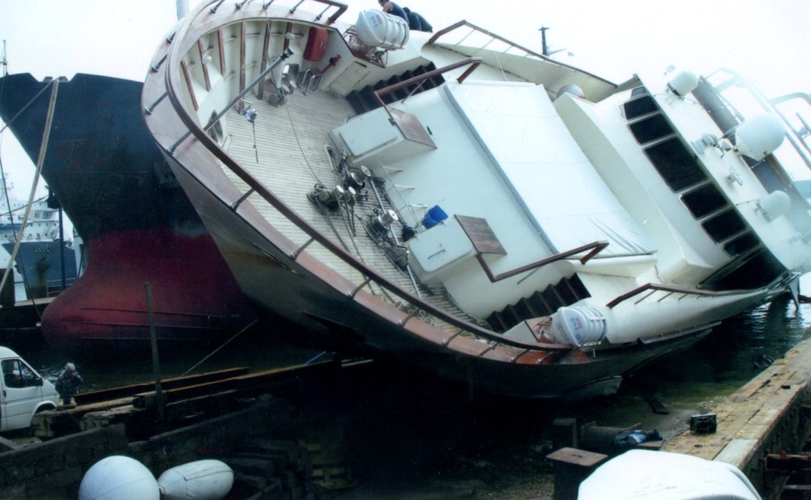 Shipwreck Salvage Company - BEVALDIA